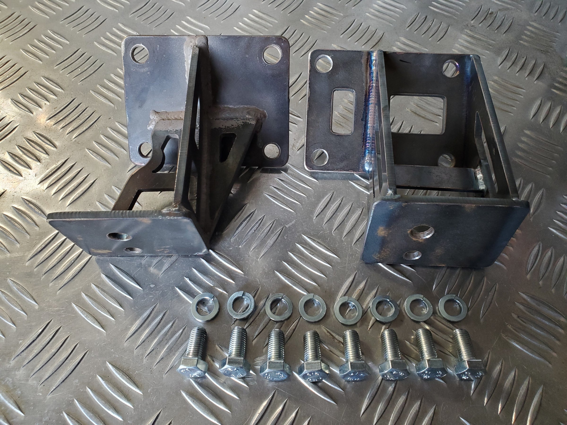 Toyota hilux engine conversion kit RN85 1JZ 2JZ VVTi motor mounts | KE ...