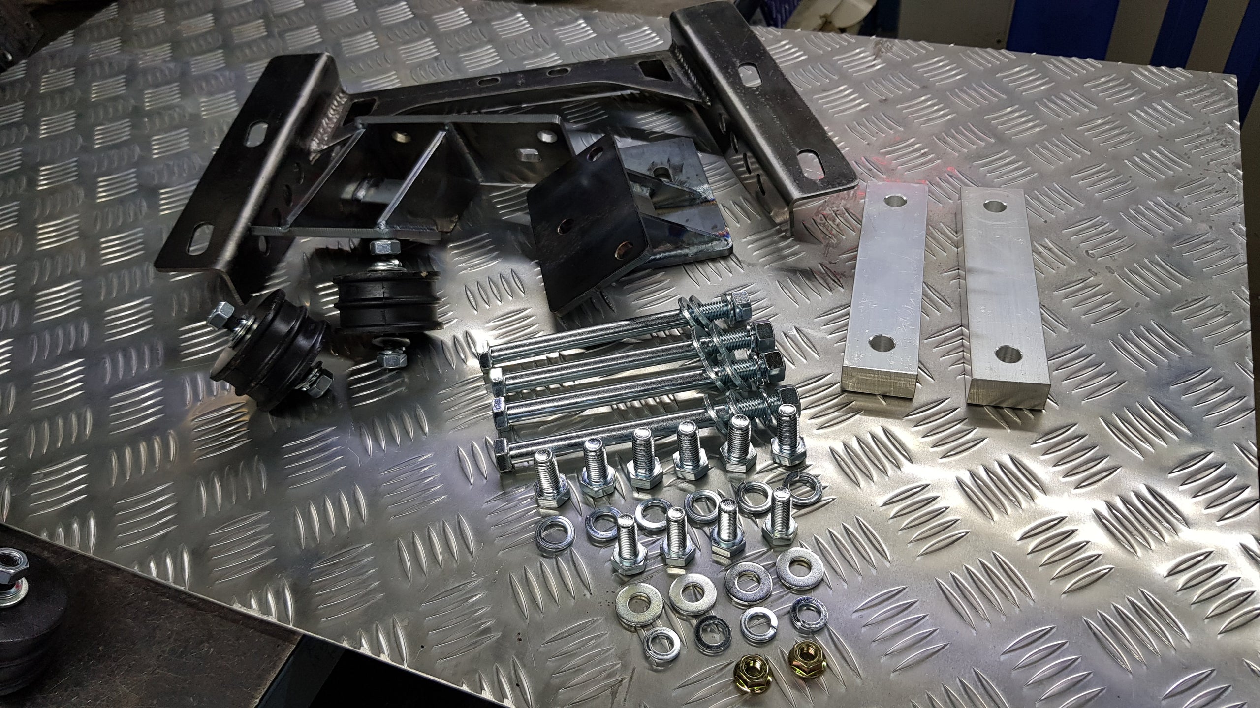 toyota corolla ke70 engine conversion kit commodore v6 3.8 ecotec buick ...