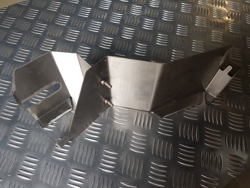 Hilux brake & clutch master heat shield RZN149 RZN169 3RZ | KE Conversions